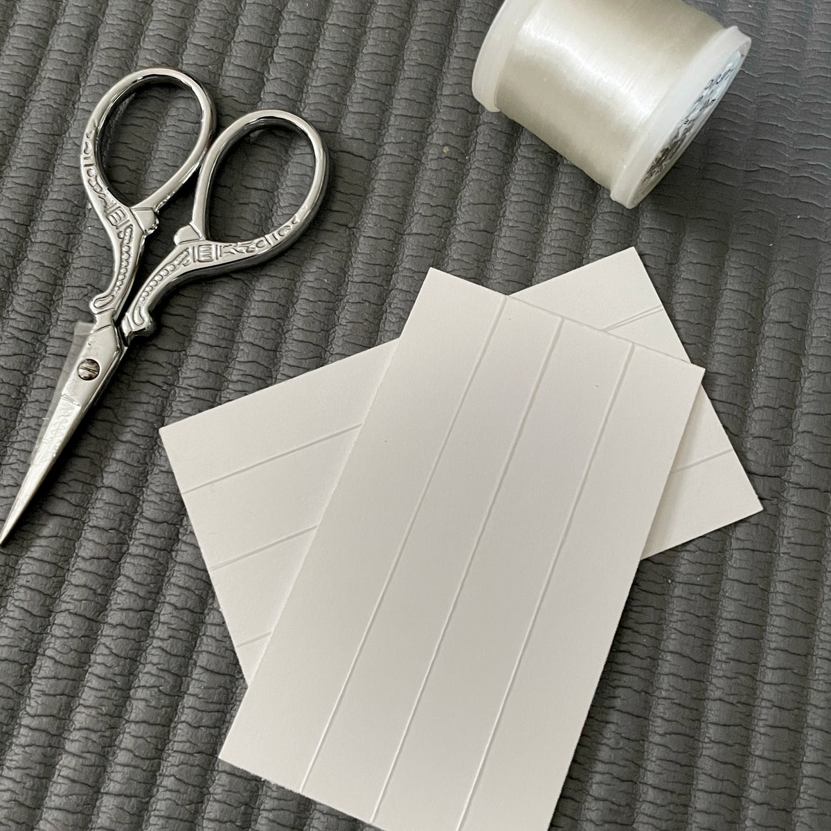 Invisible Elastic Thread for Flap Cards